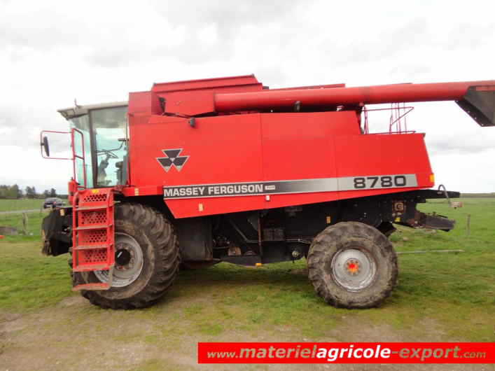 MASSEY FERGUSON 8780 moissonneuse batteuse d’occasion, 2001, 4 rm…