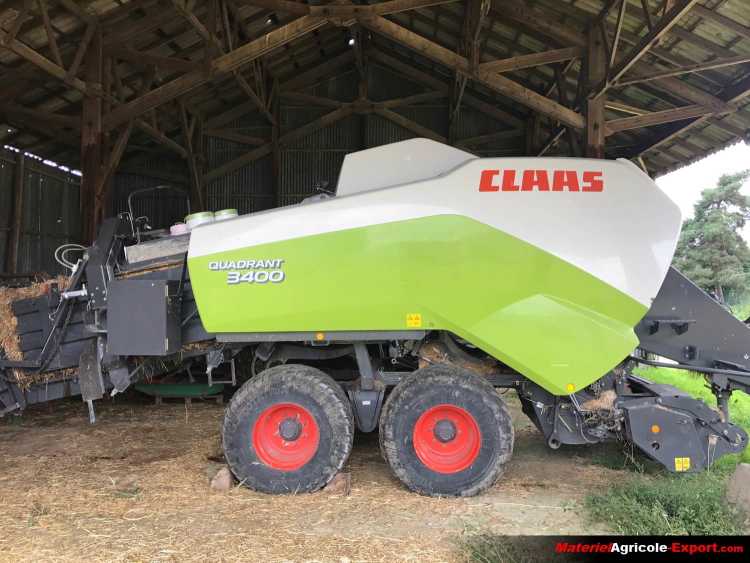Claas Quadrant 3400, presse à haute densité, fenaison : Lorraine